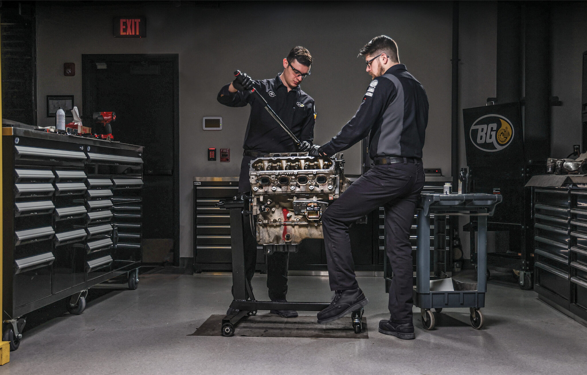 Junkyard Engine Restoration: See How BG Brought New Life to Old Parts ...